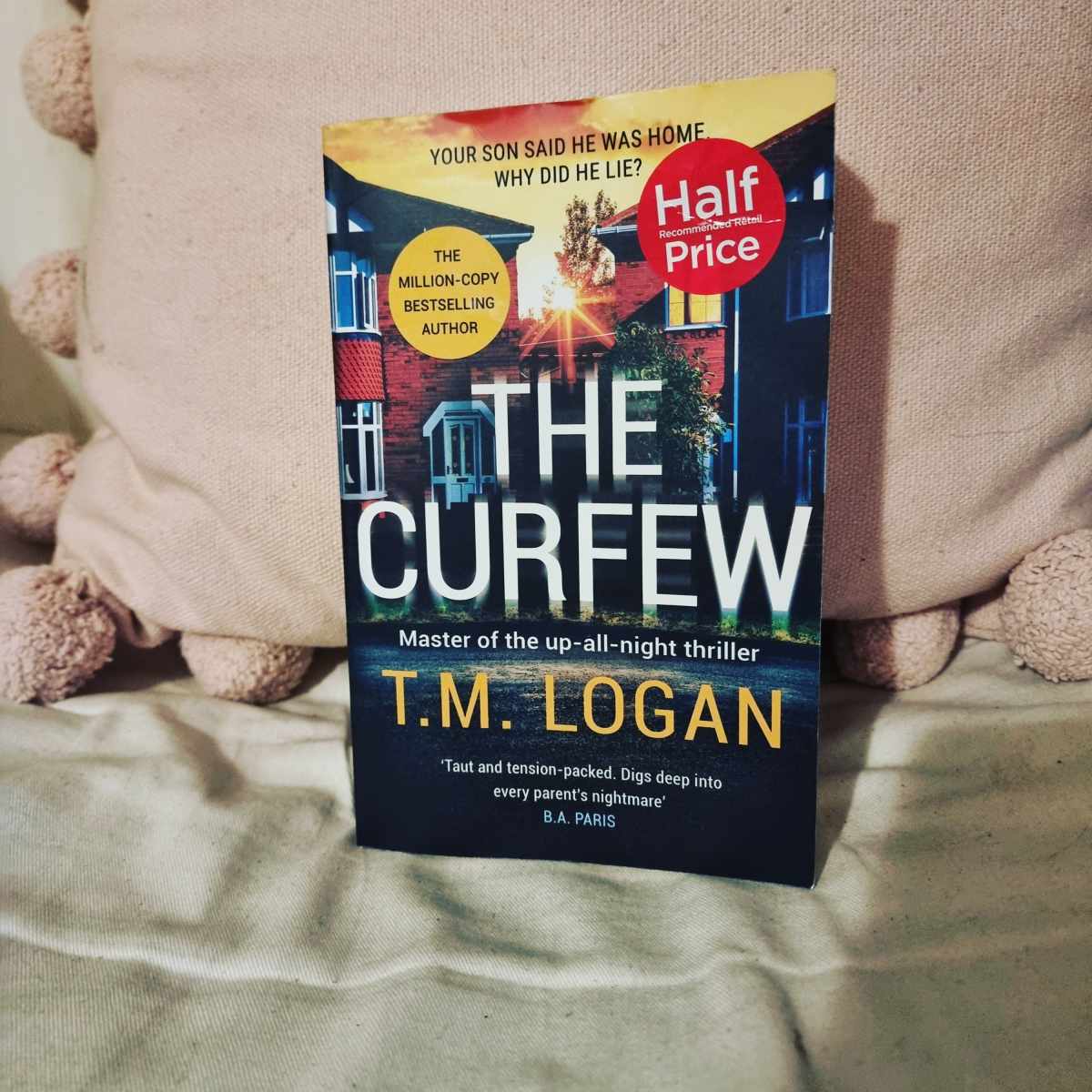 A Book Review: The Curfew 📚 – Roseanne Byford